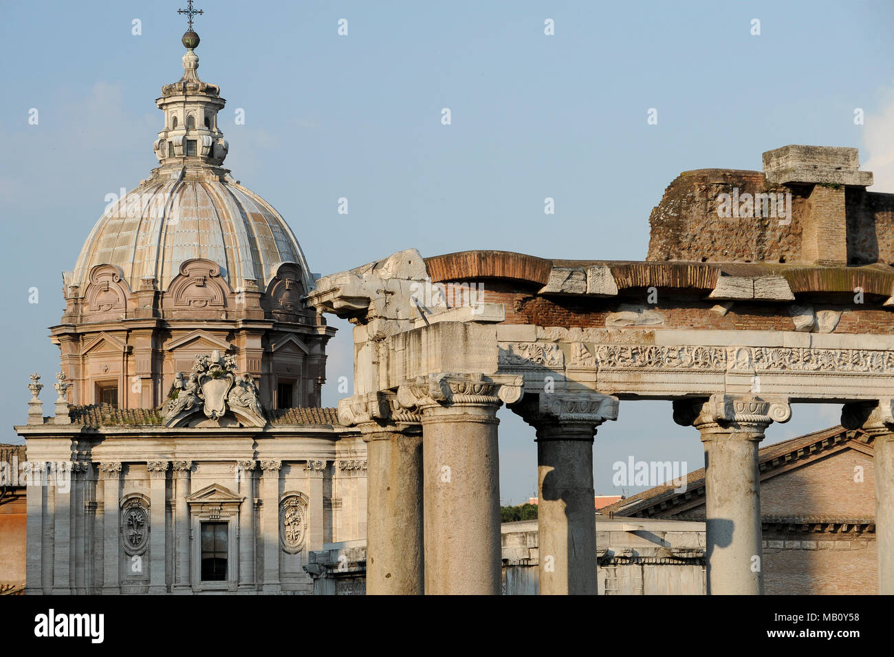 Tempio di Saturno (Temple of Saturn) in Foro Romano (Forum Romanum) and ...