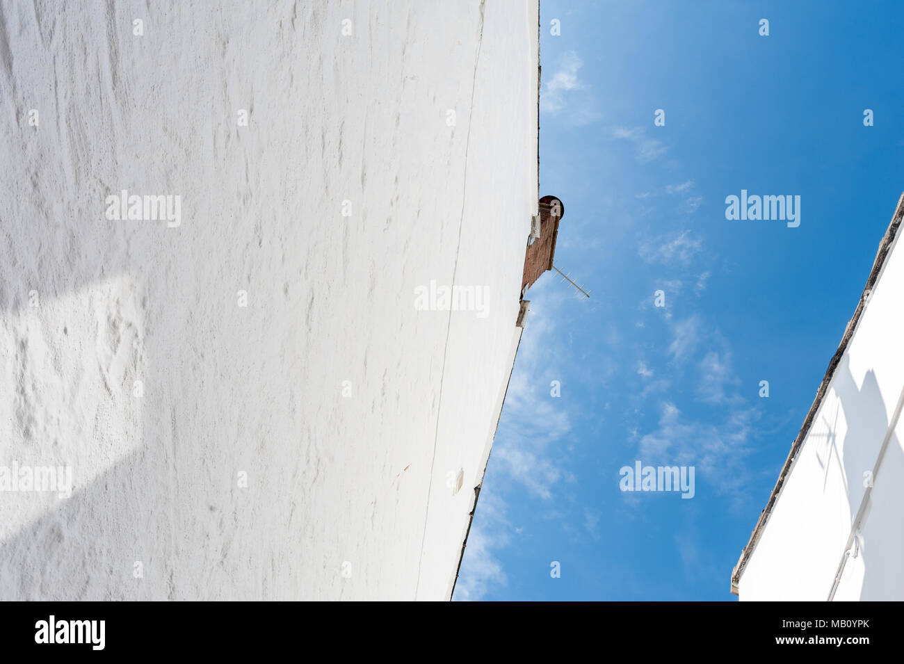 Whitewashed brick wall hi-res stock photography and images - Alamy
