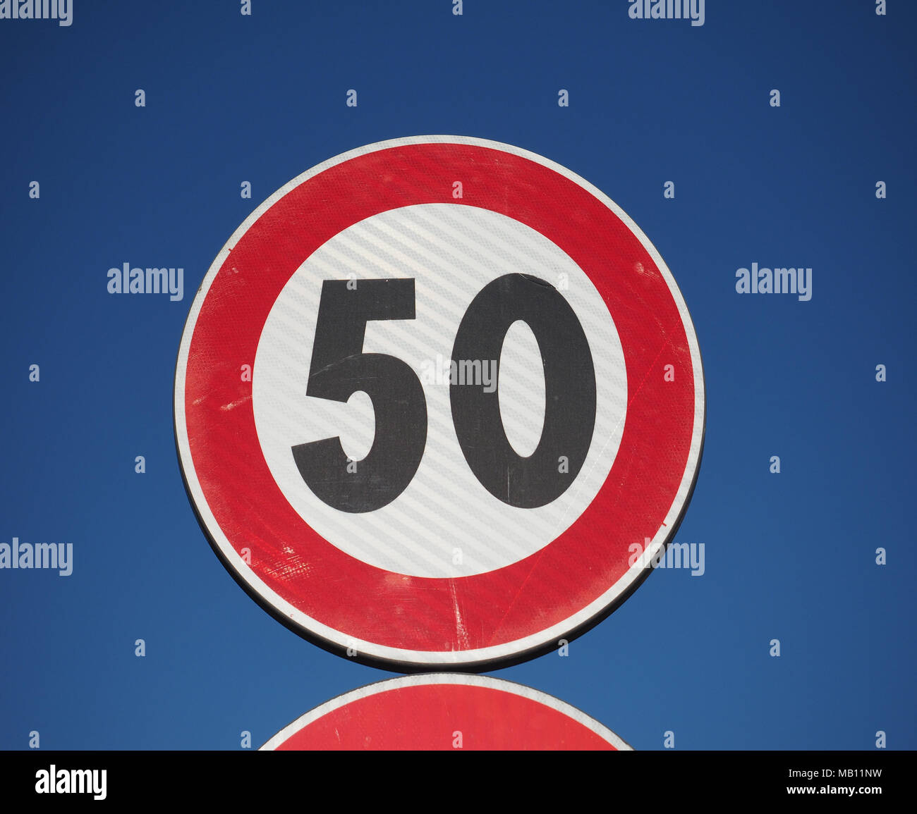 Maximum 50 speed limit sign hi-res stock photography and images - Alamy
