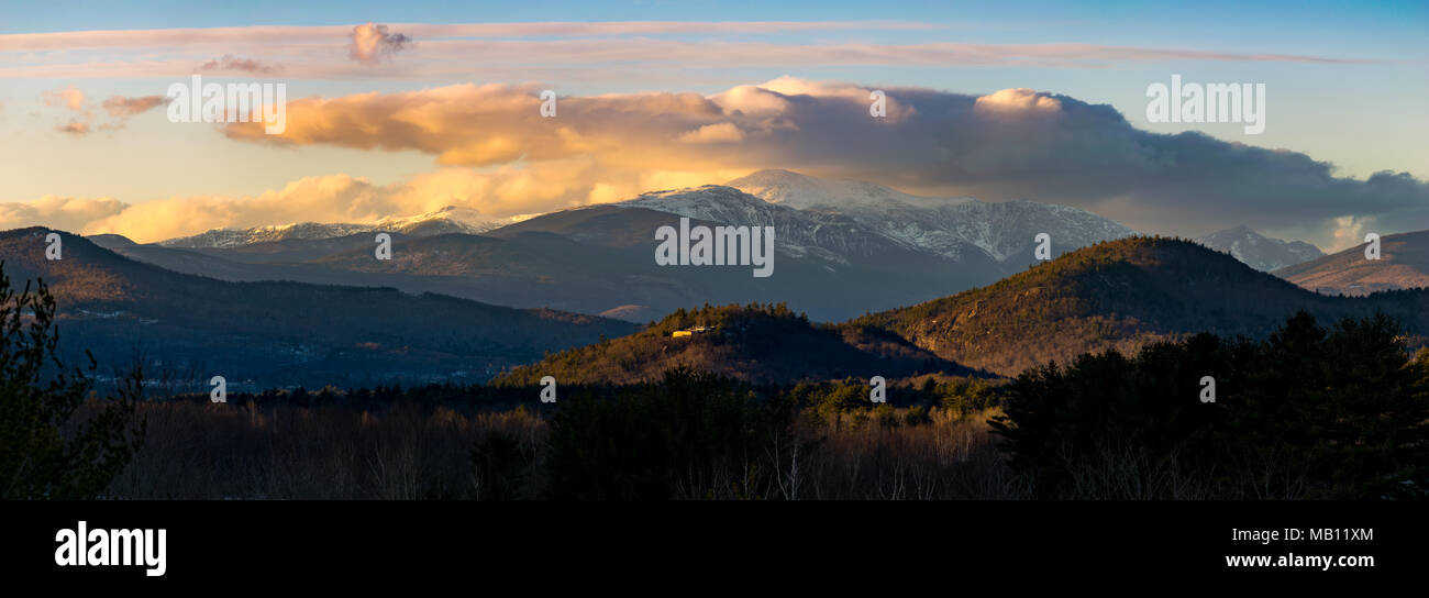 Mt washington observatory hi-res stock photography and images - Alamy