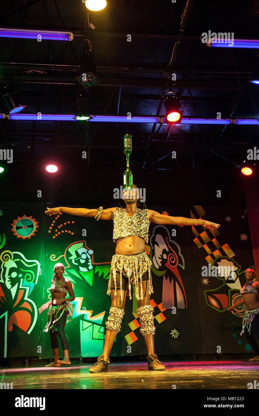 African Acrobats Performance on the stage Stock Photo - Alamy
