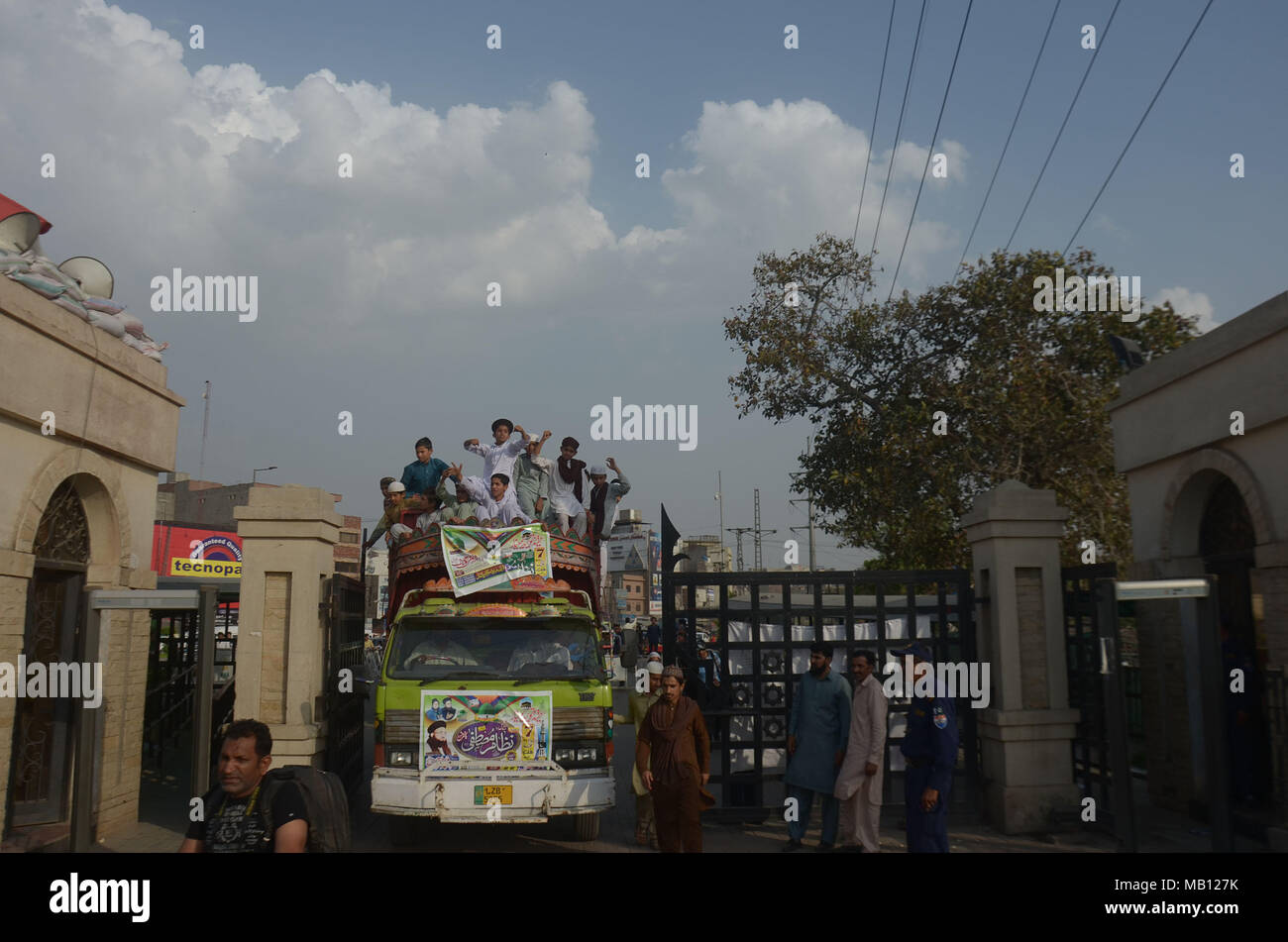 Dr ashraf asif jalali hi-res stock photography and images - Alamy