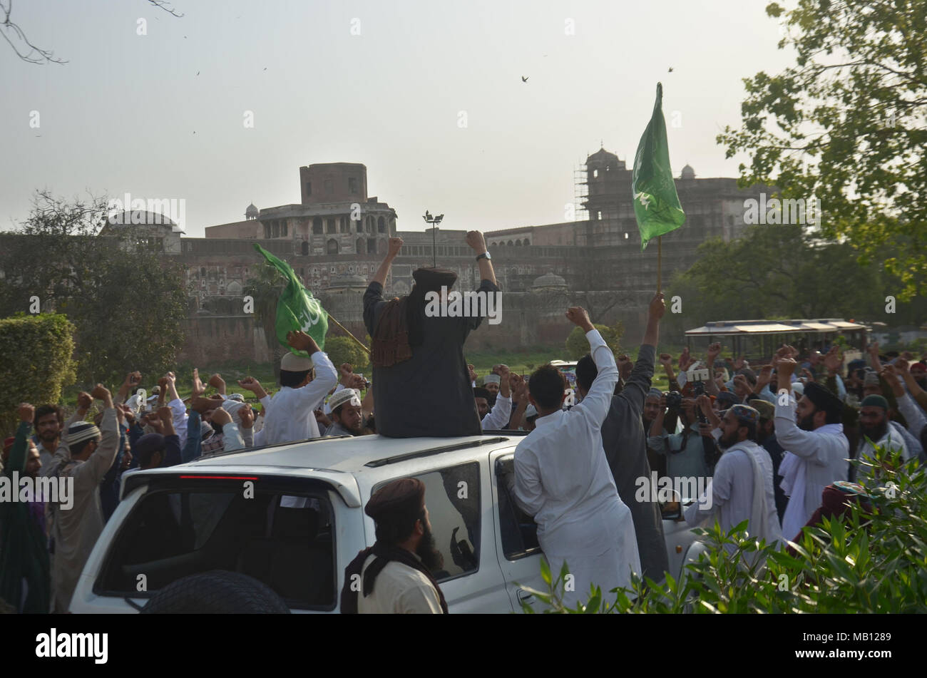 Dr ashraf asif jalali hi-res stock photography and images - Alamy