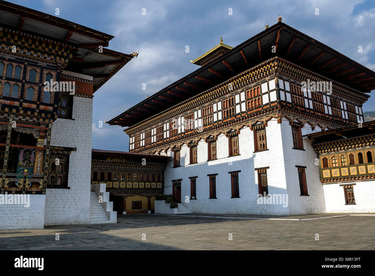 Tashichho Dzong, Thimphu, Bhutan - the most respectful Dzong in Thimphu ...
