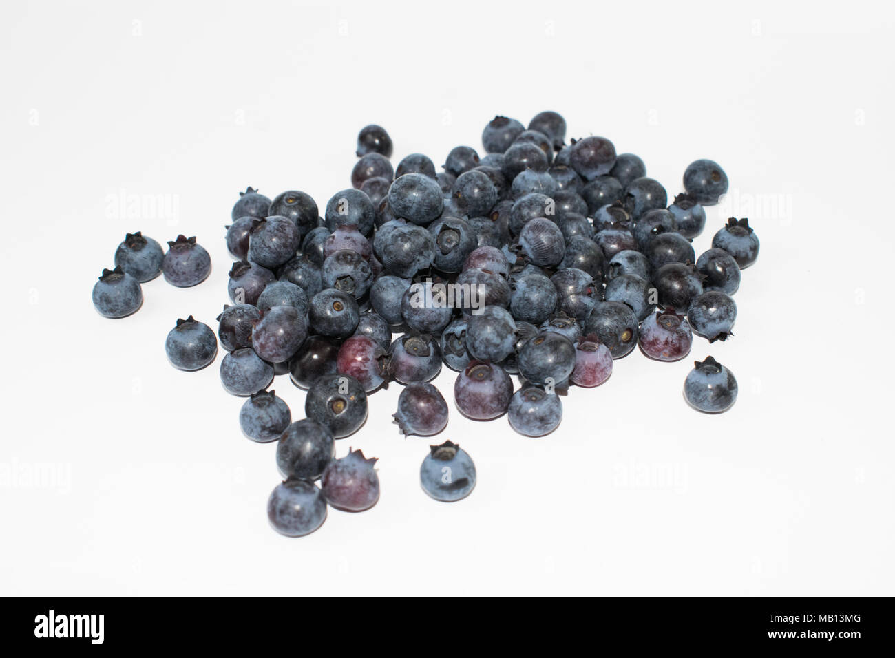 Pile of blueberries hi-res stock photography and images - Alamy