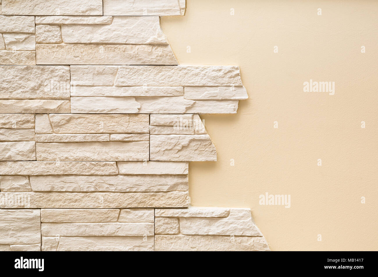pattern of decorative white slate stone wall surface Stock Photo - Alamy