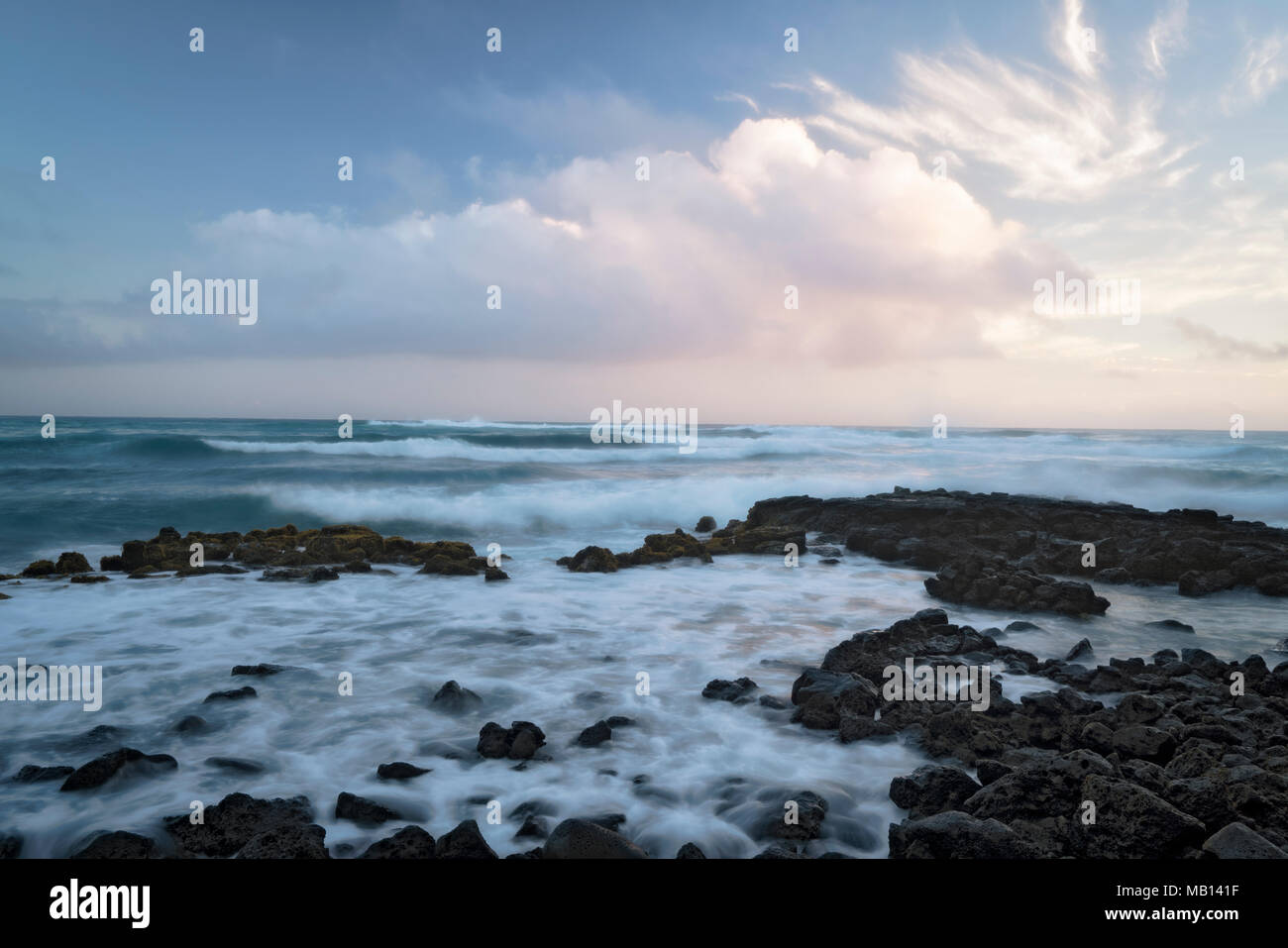 Lava pools hi-res stock photography and images - Alamy