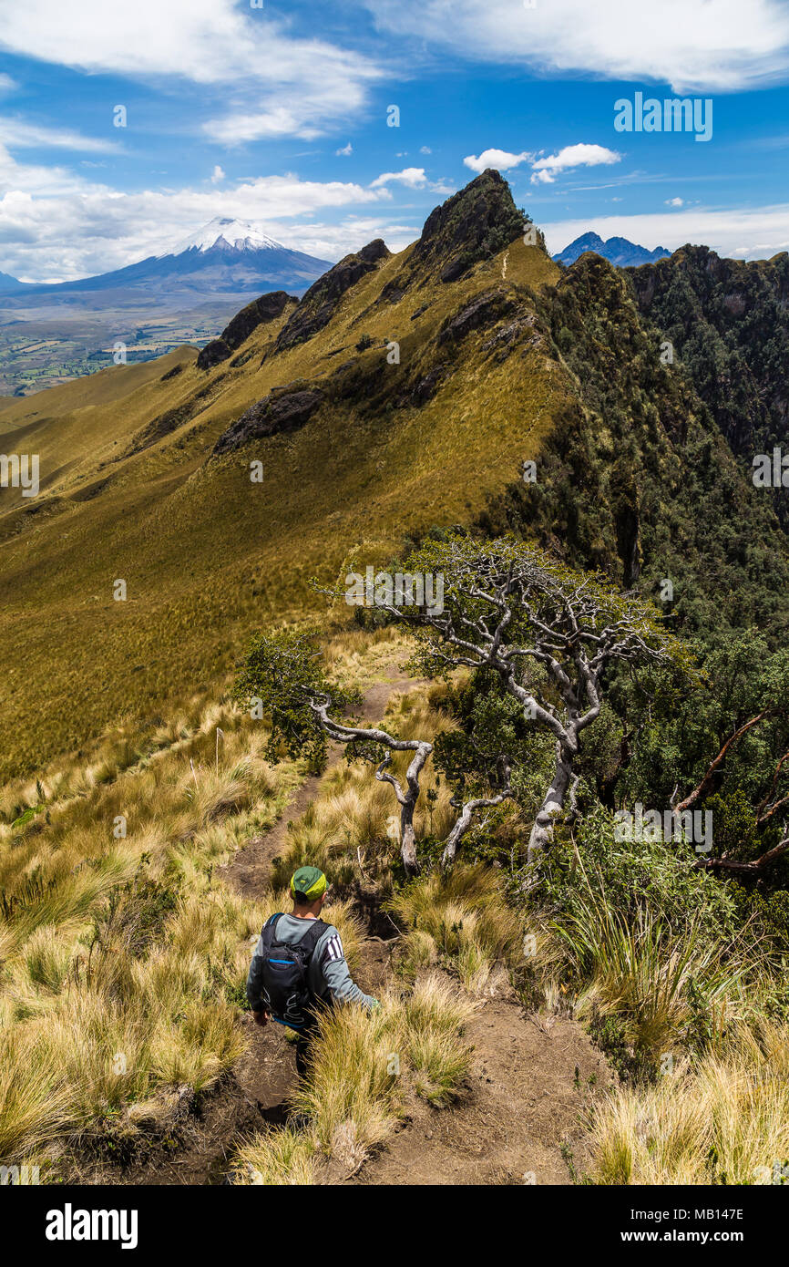 Volcano climber hi-res stock photography and images - Alamy