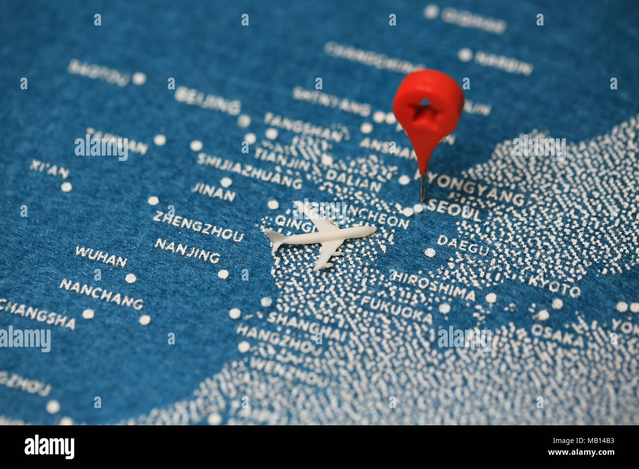 map and pin south korea Stock Photo - Alamy