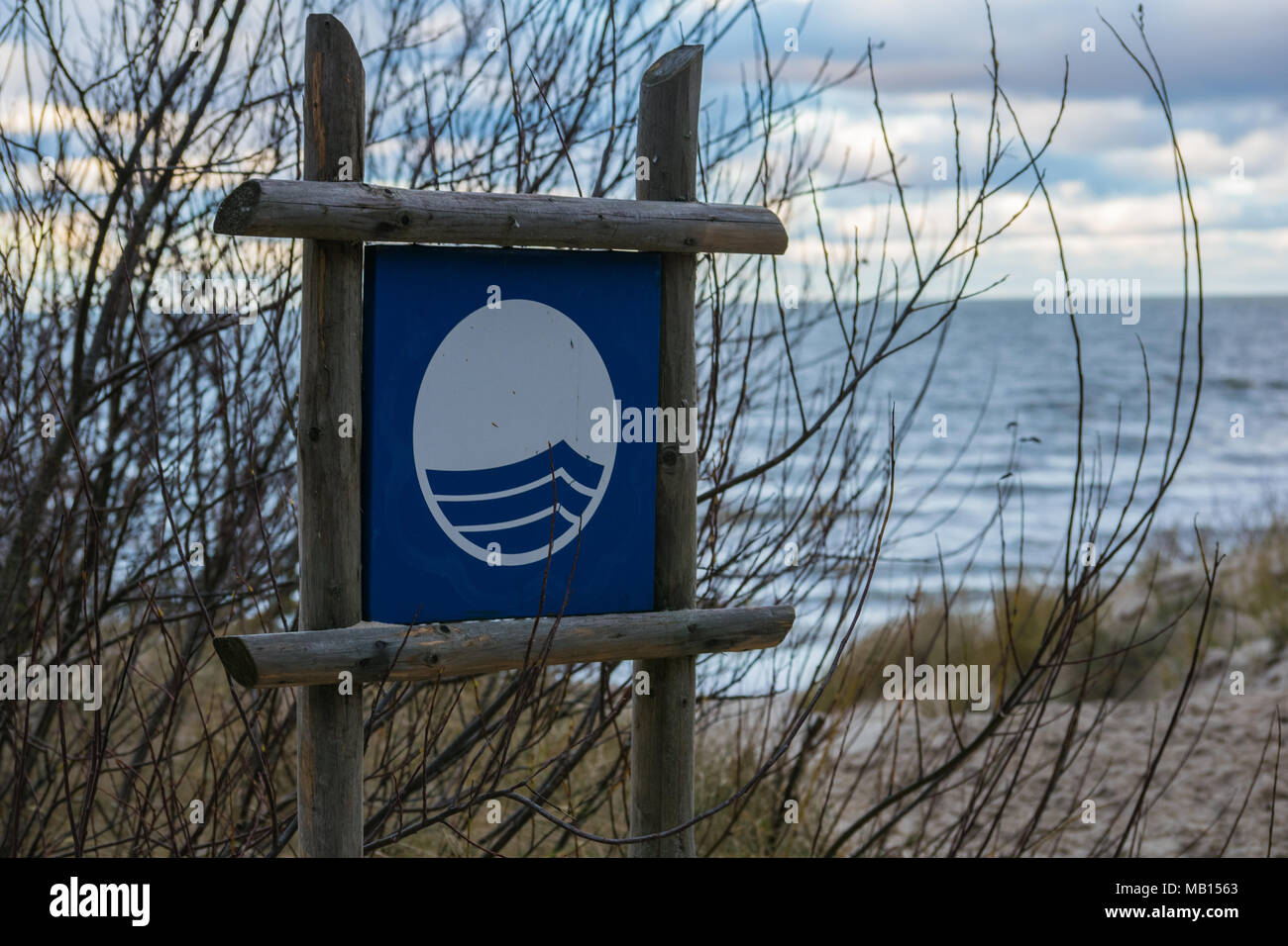 Beach sign in dunes Stock Photo - Alamy