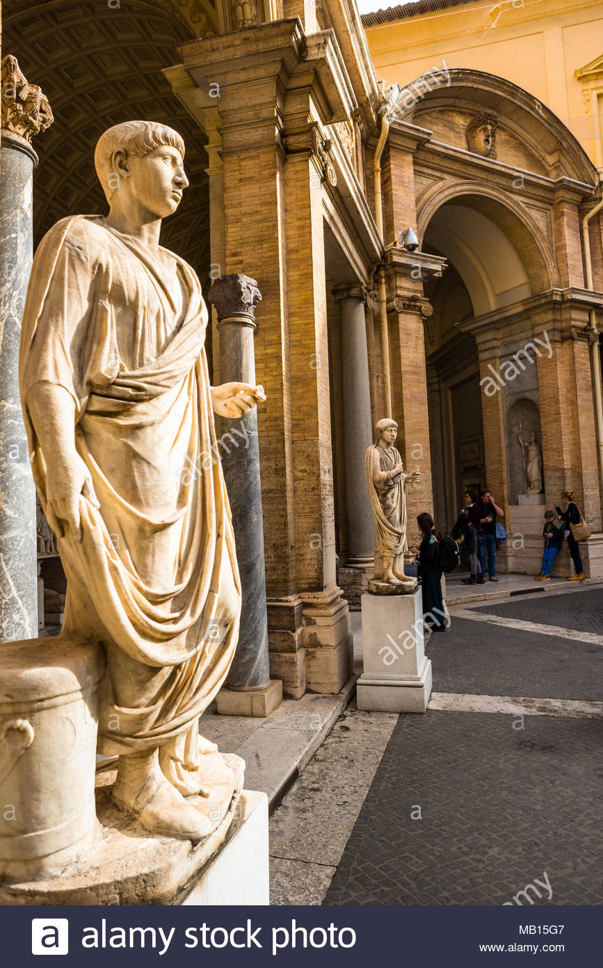 Cortile Delle Statue High Resolution Stock Photography and Images - Alamy