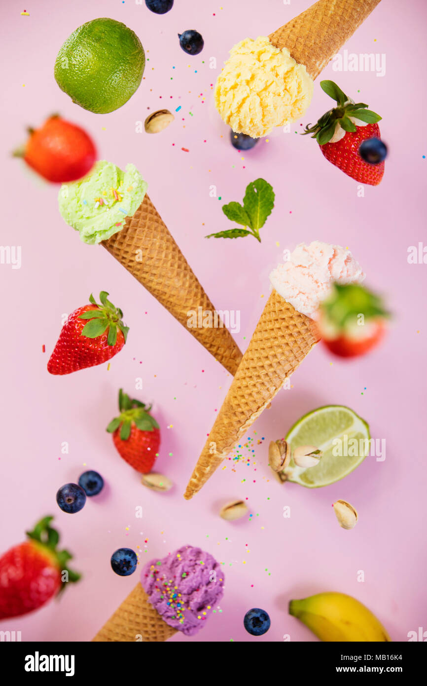 Falling ice cream hi-res stock photography and images - Alamy