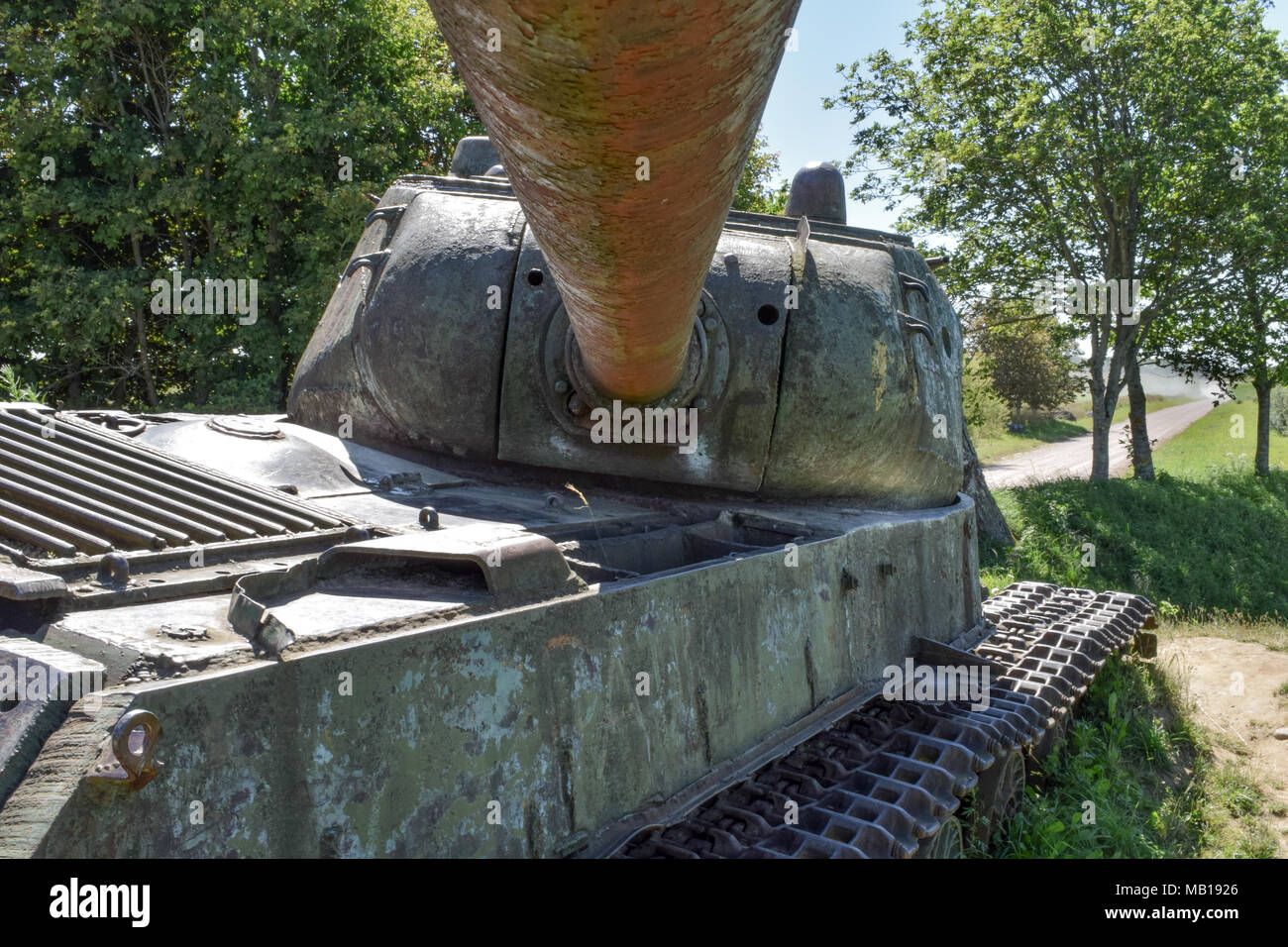 Broken Tank Stock Photos & Broken Tank Stock Images - Alamy