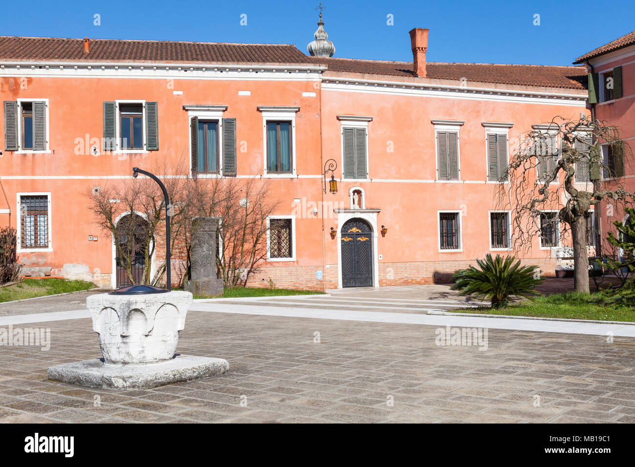 San marco monastery courtyard hi-res stock photography and images - Alamy