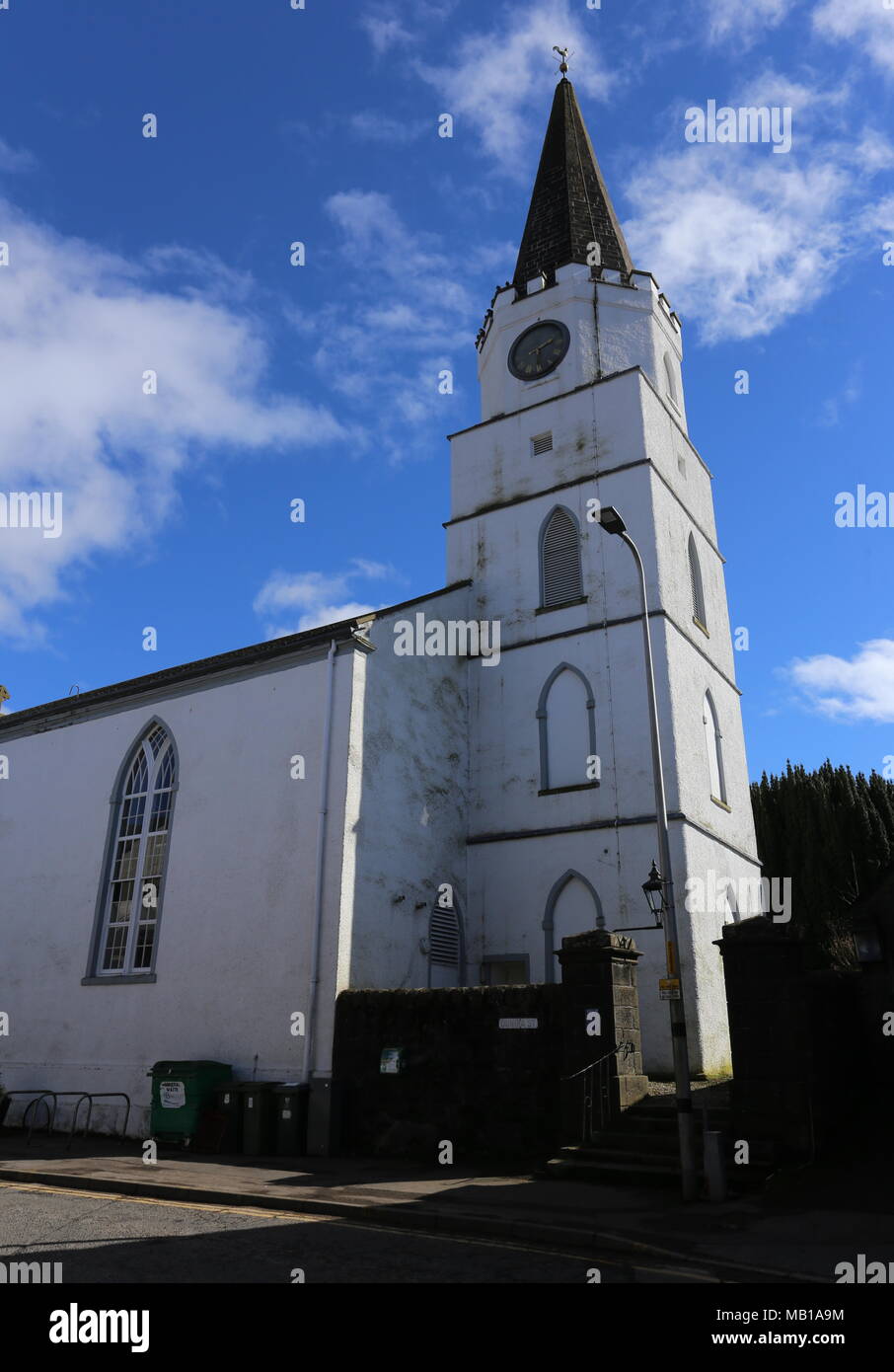 White church comrie hi-res stock photography and images - Alamy