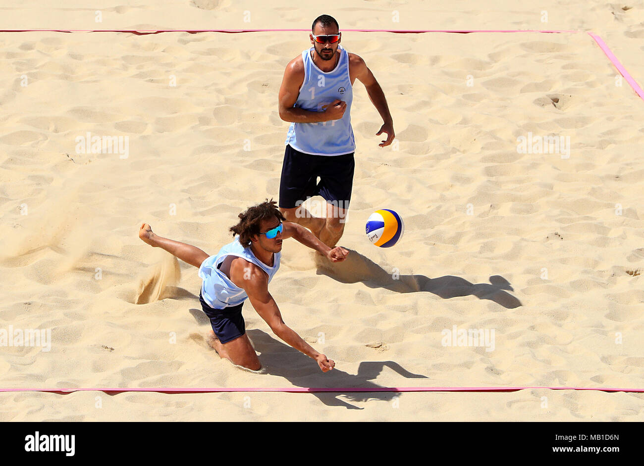 Gold coast 2018, beach volleyball hi-res stock photography and images ...