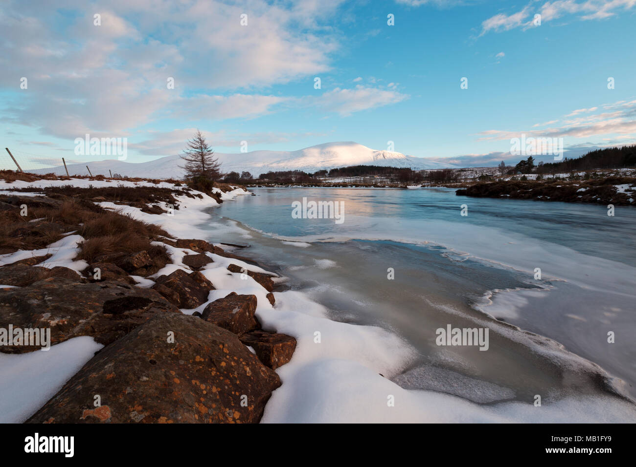 Altnaharra in the scottish highlands hi-res stock photography and ...