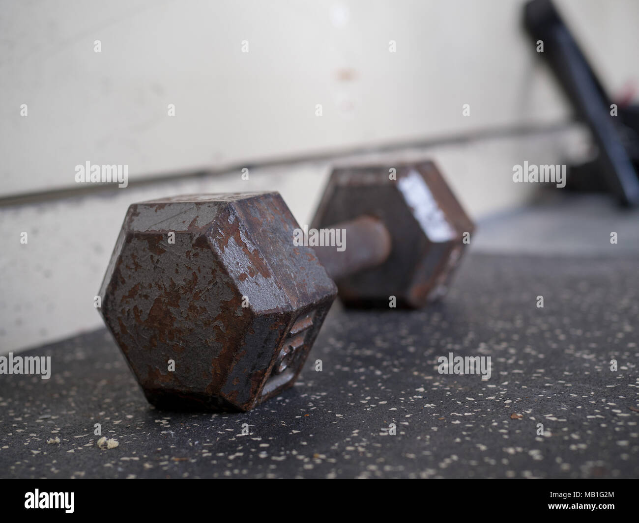 Rusty dumbbell hi-res stock photography and images - Alamy