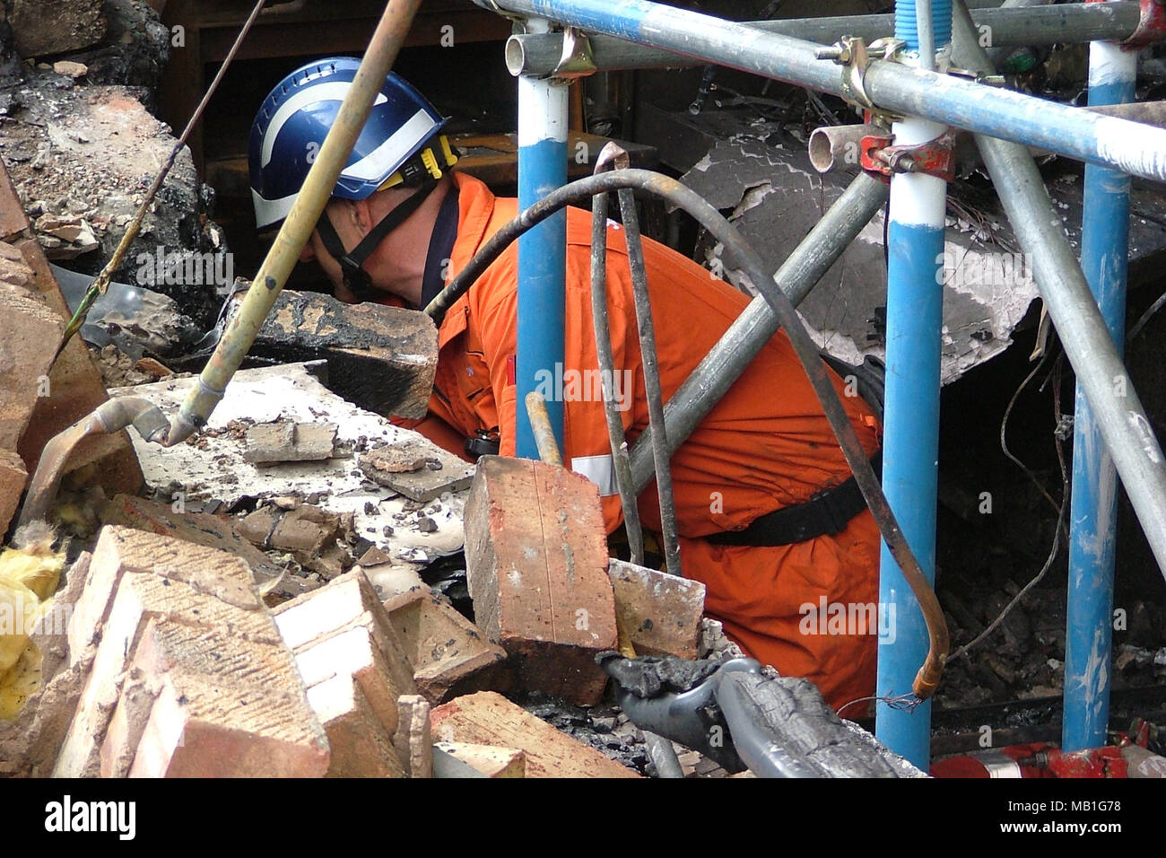 Fire Service Usar Urban Rescue Stock Photos & Fire Service Usar Urban ...