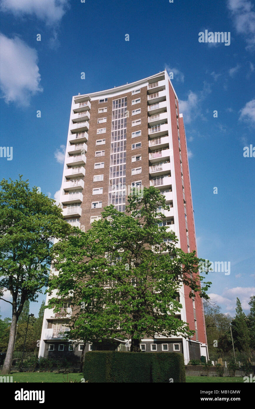 Tower block in Lewisham Stock Photo - Alamy