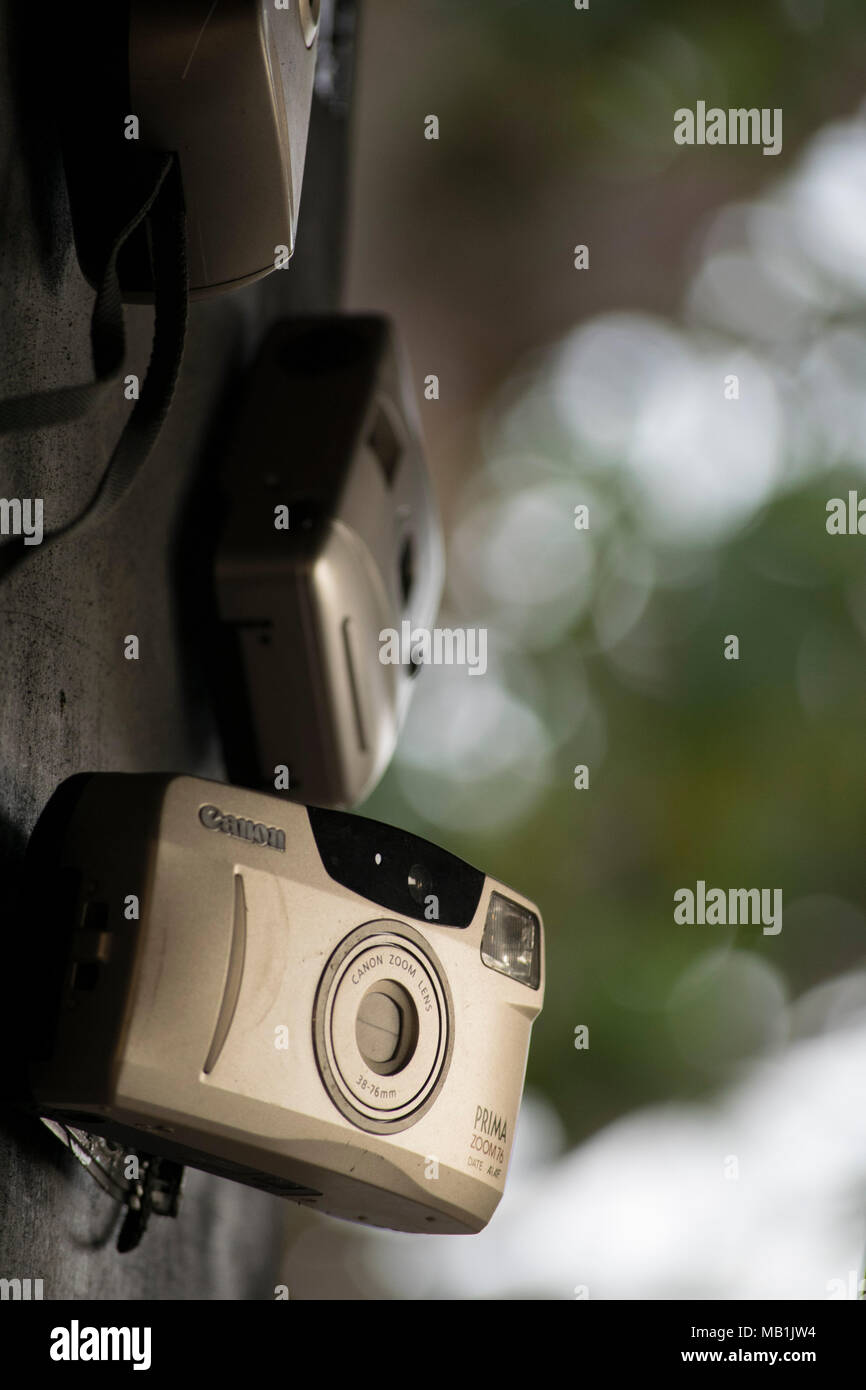 Old slr camera hi-res stock photography and images - Alamy