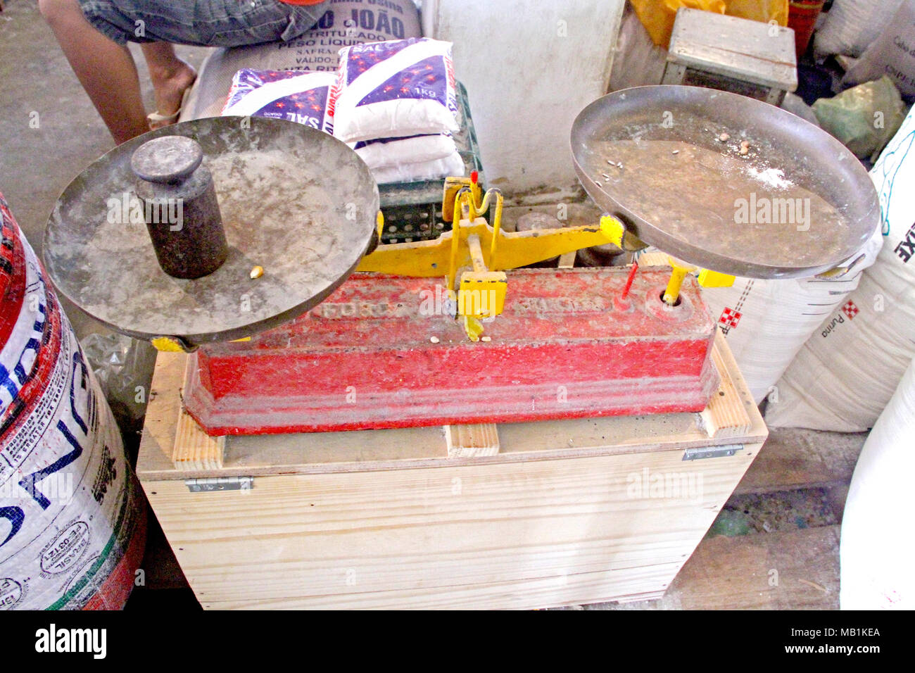 Measuring grain scales hi-res stock photography and images - Alamy