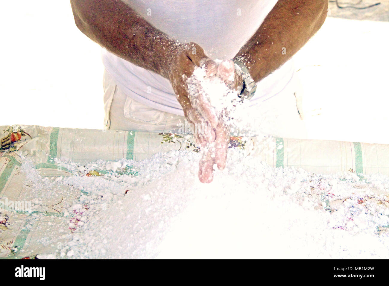 Cassava powder hi-res stock photography and images - Alamy