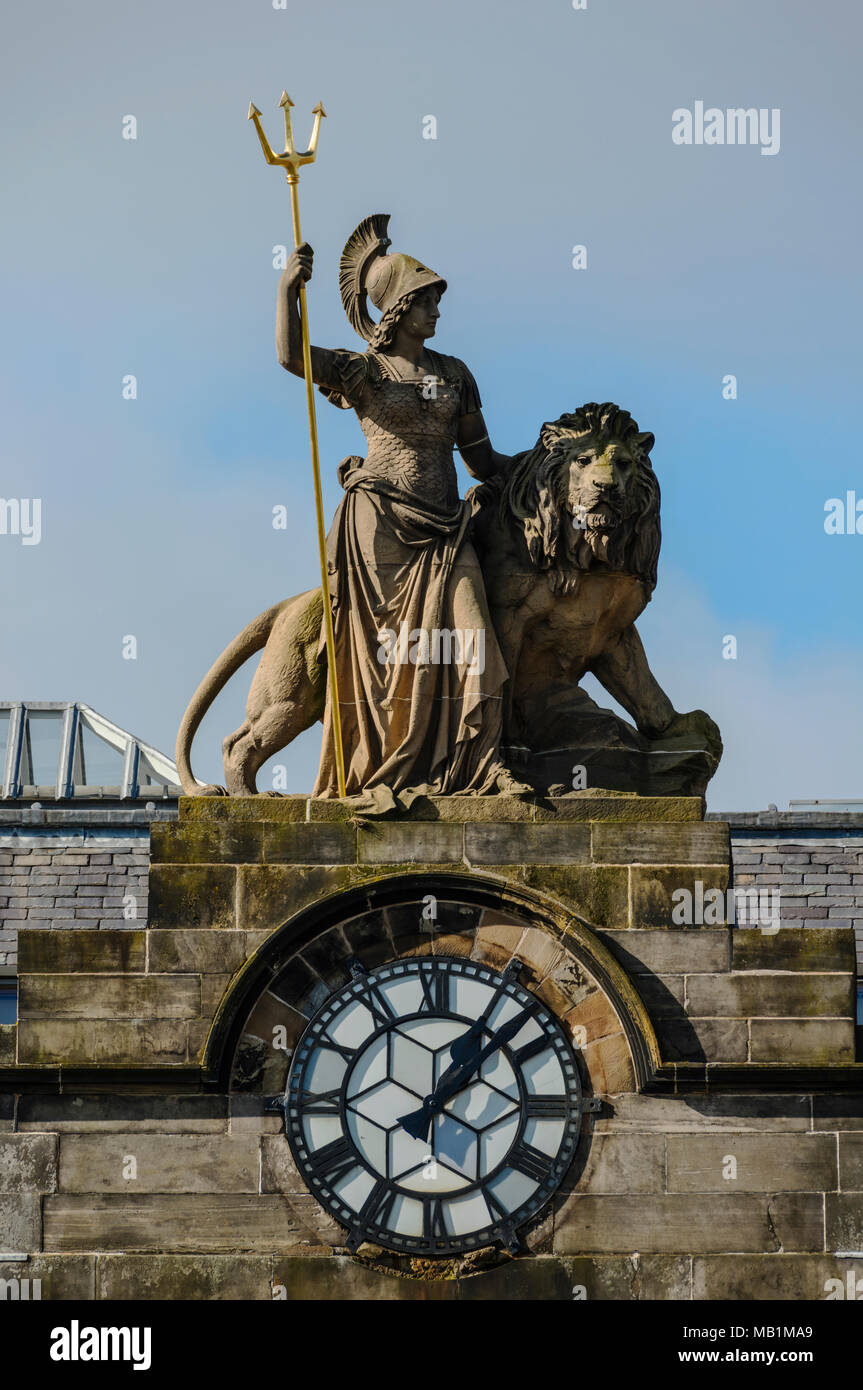 Britannia statue hi-res stock photography and images - Alamy