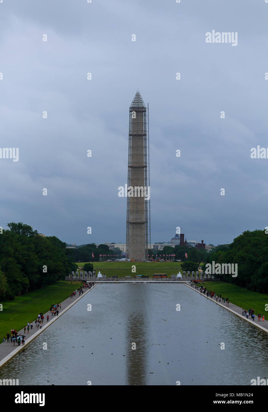 Freedom tower reflecting pool hi-res stock photography and images - Alamy