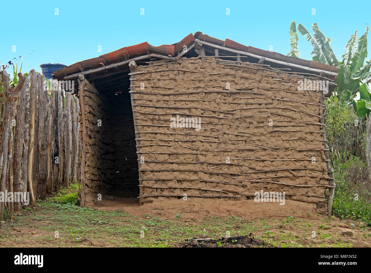 House of wattle and daub Distrito Rua Nova, Belém, Paraiba, Brazil ...