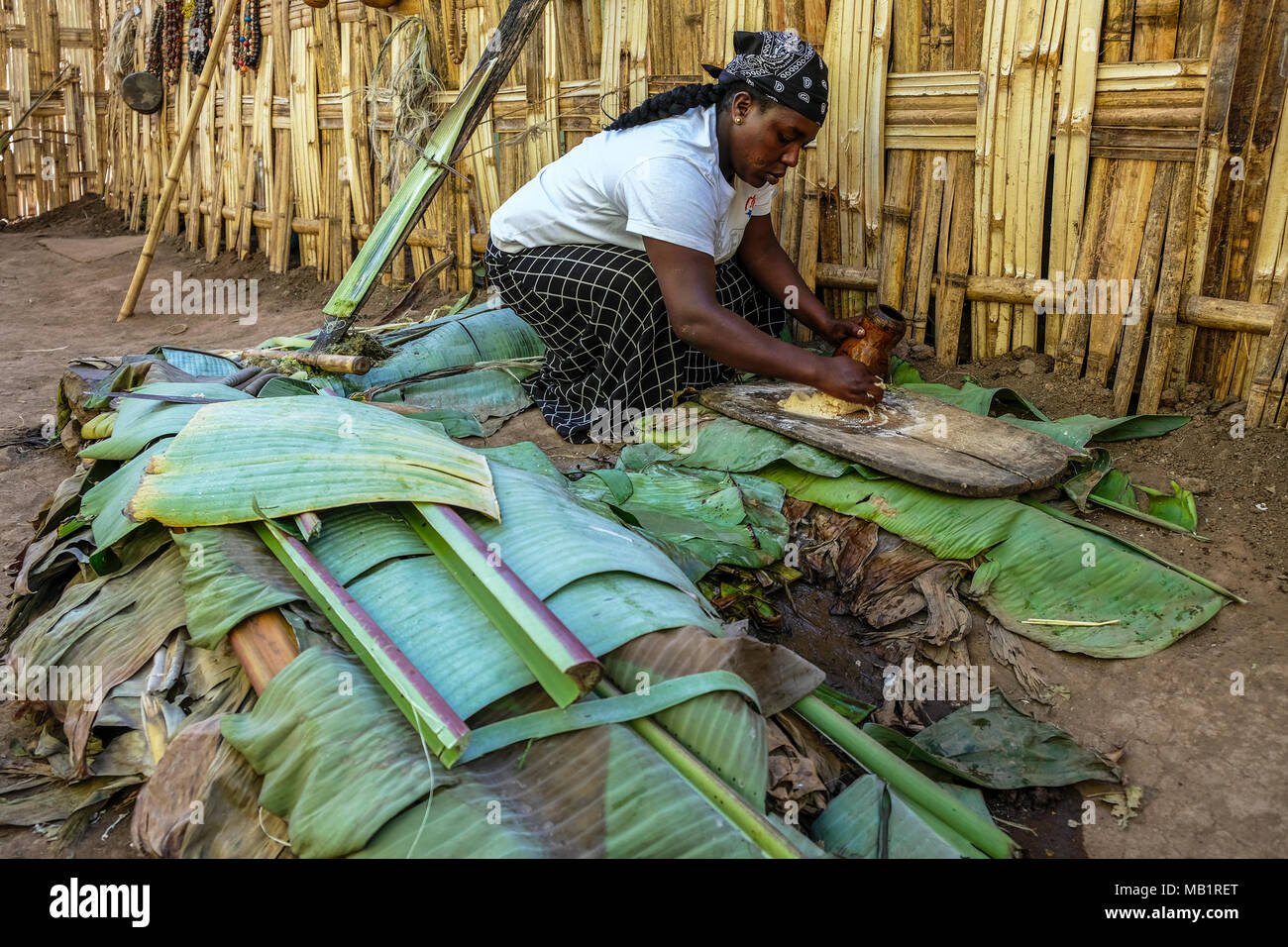 Ethiopian food injera hi-res stock photography and images - Alamy