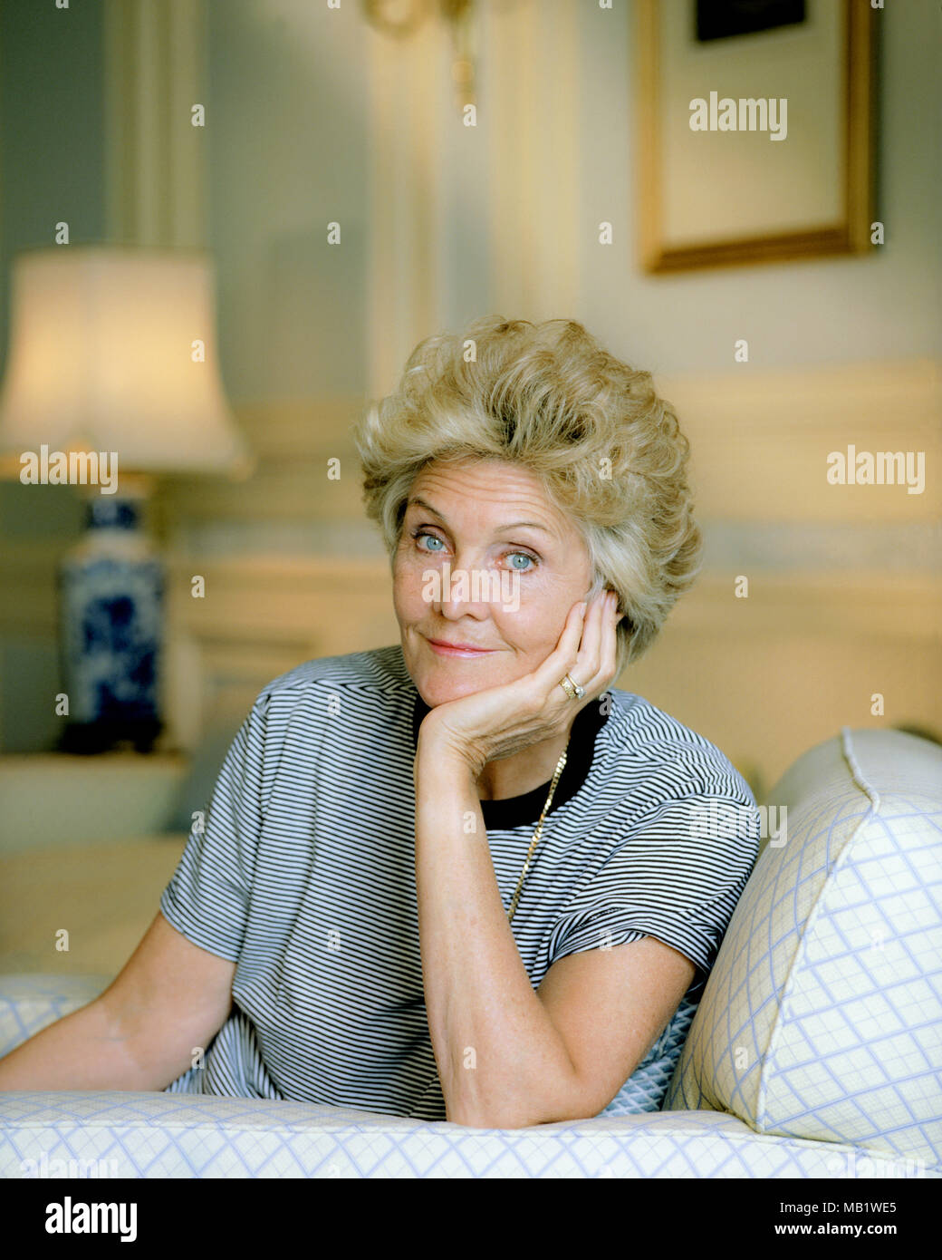 Spouse of john thaw hi-res stock photography and images - Alamy