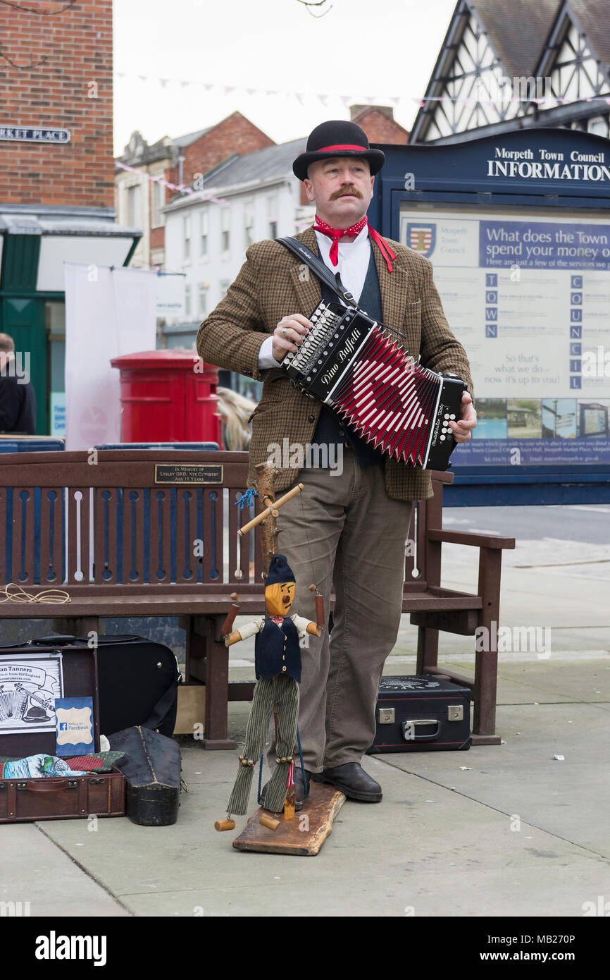 Traditional dress england hi-res stock photography and images - Alamy