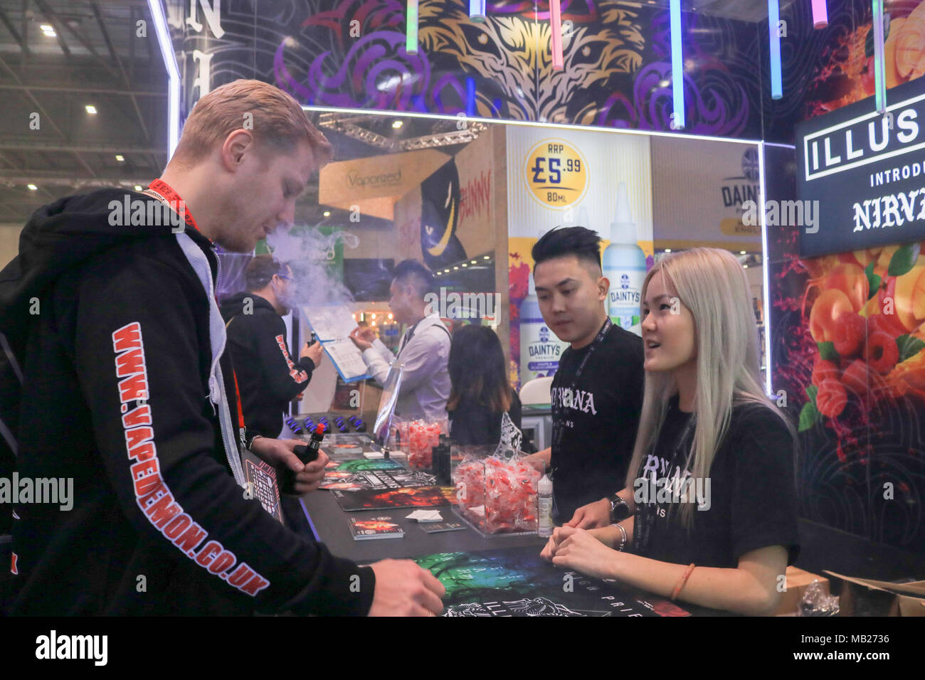 London vaping convention hi-res stock photography and images - Alamy