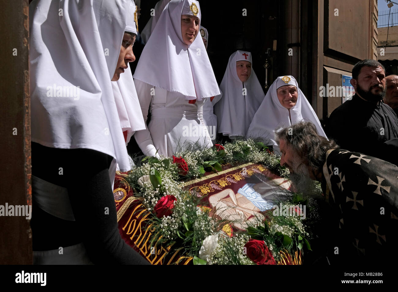 Orthodox kissing an icon hi-res stock photography and images - Alamy