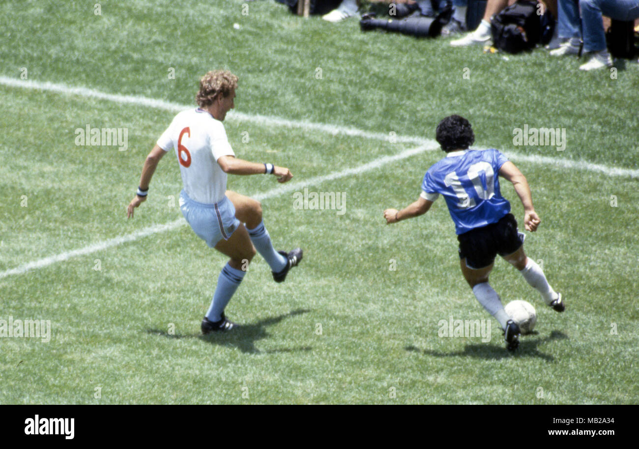 Maradona 1986 england hi-res stock photography and images - Alamy