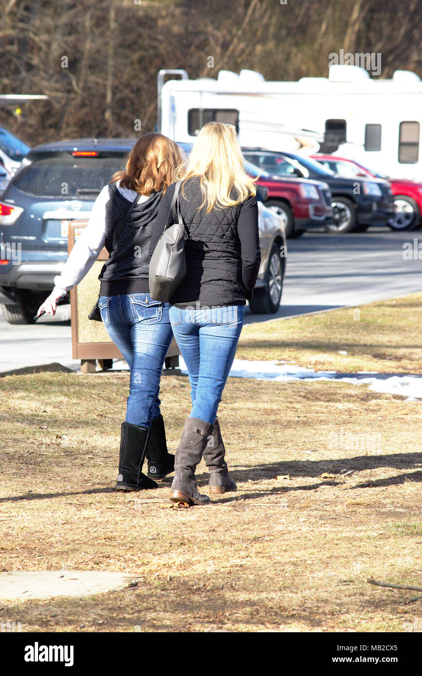 Two mature women friends walking hi-res stock photography and images ...