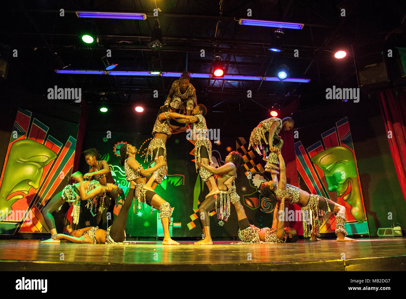 African Acrobats Performance on the stage Stock Photo - Alamy