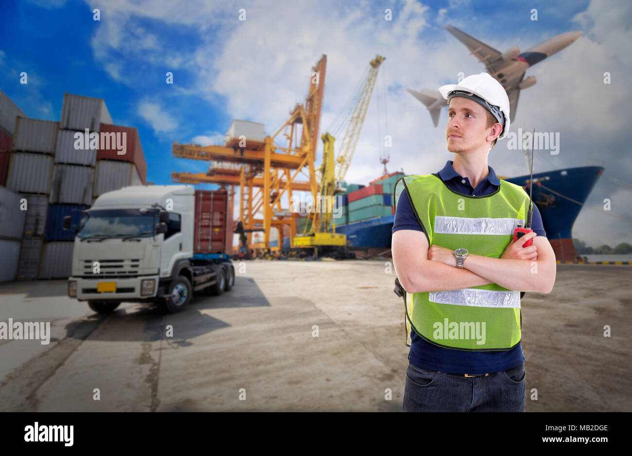 Foreman control loading Containers box Logistics global technology ...