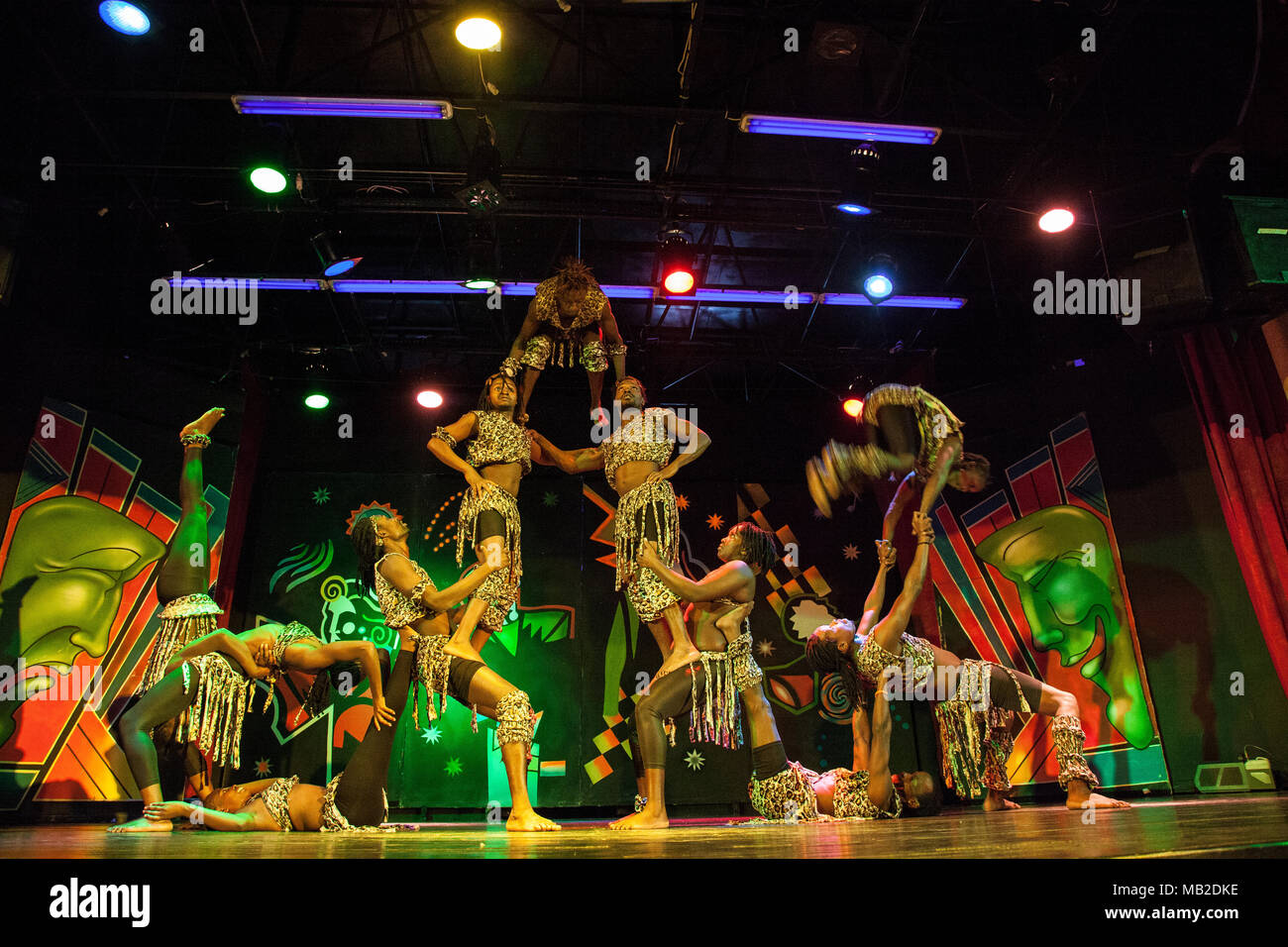 African Acrobats Performance on the stage Stock Photo - Alamy