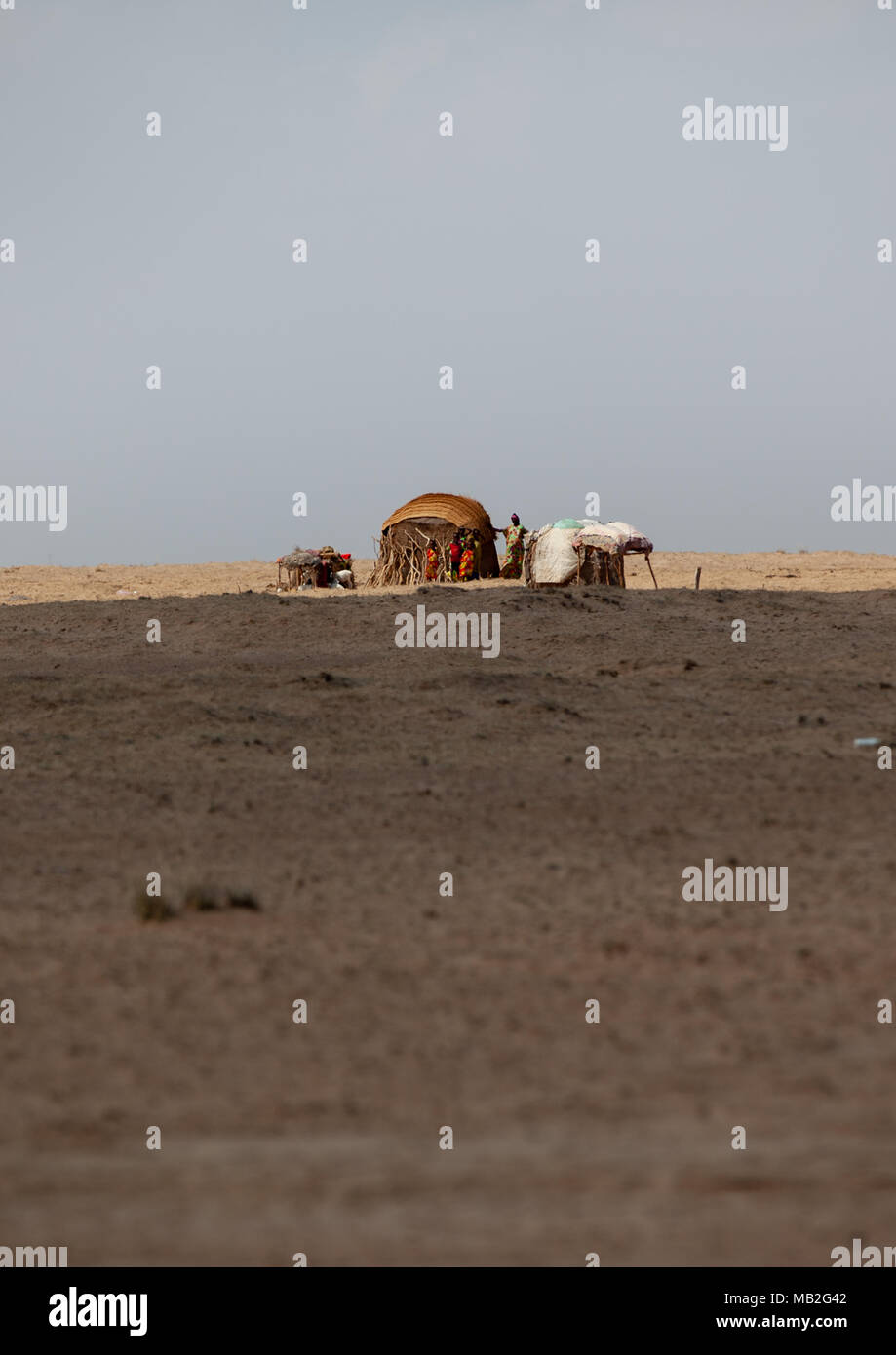 Traditional somali house in the desert of somaliland hi-res stock ...