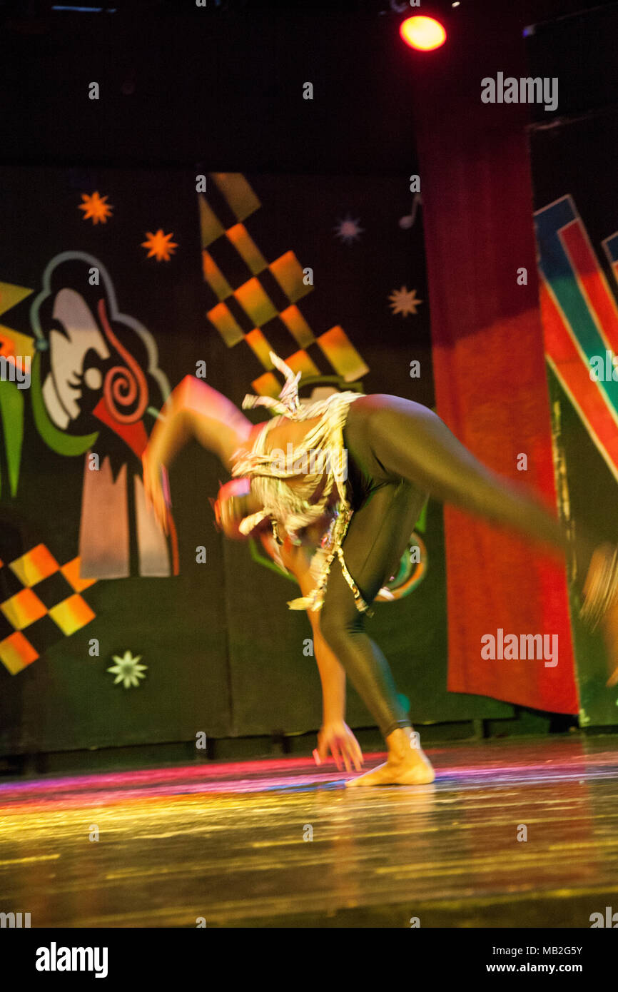 African Acrobats Performance on the stage Stock Photo - Alamy