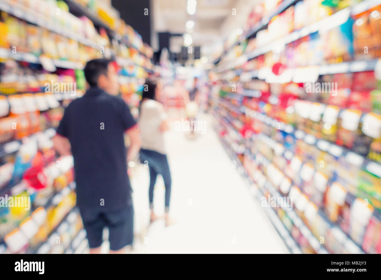 Grocery store people shopping many hi-res stock photography and images ...