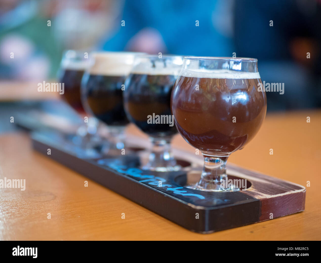 Dark beers hi-res stock photography and images - Alamy