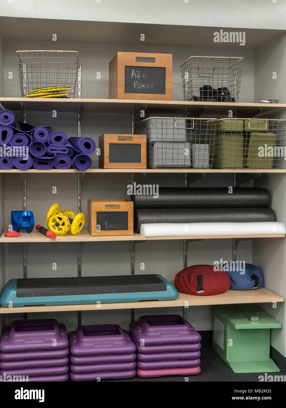 Modern house design with gym hi-res stock photography and images - Alamy