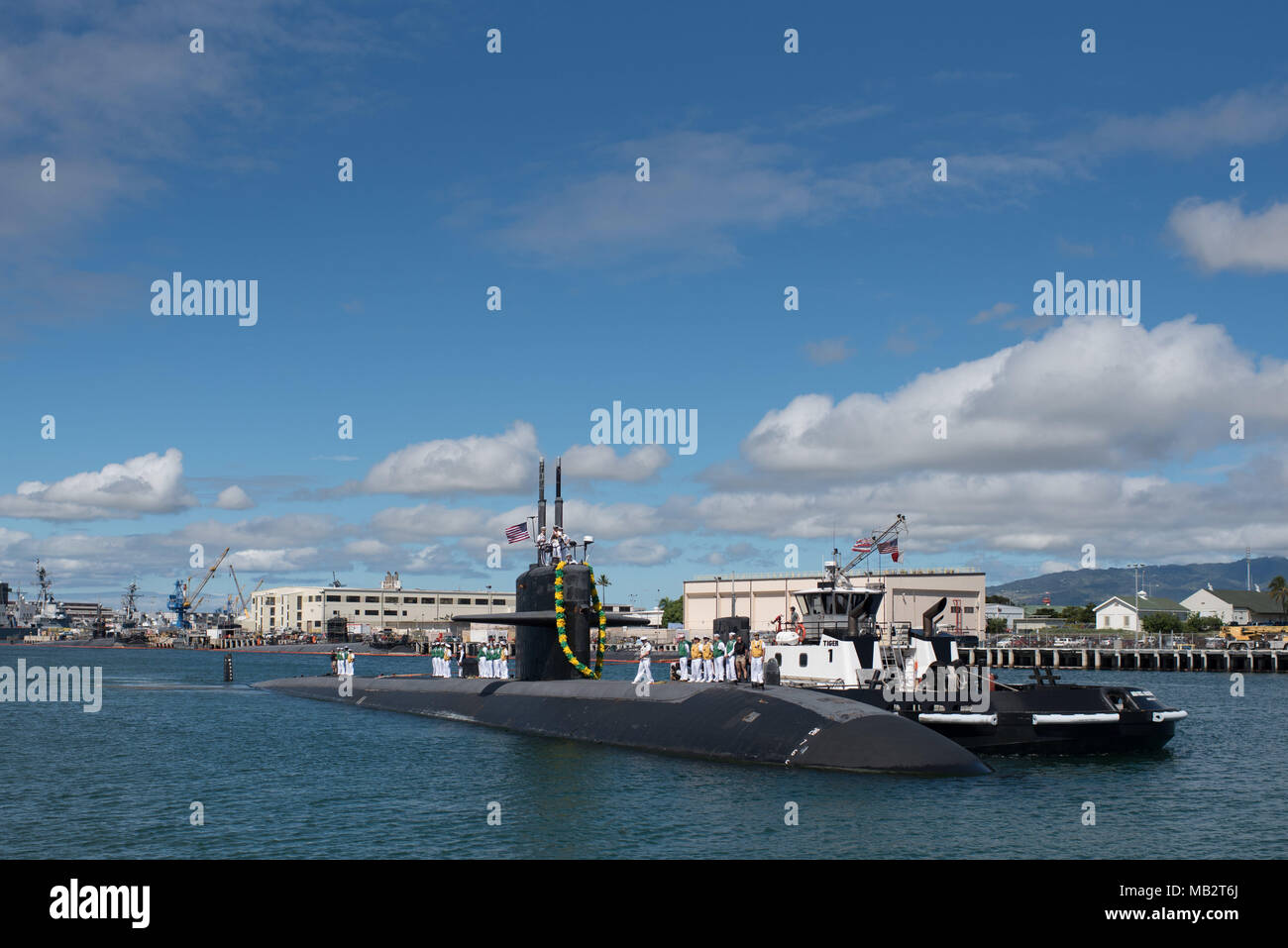 PEARL HARBOR, Hawaii April 6, 2018) The Los Angeles-class fast-attack ...