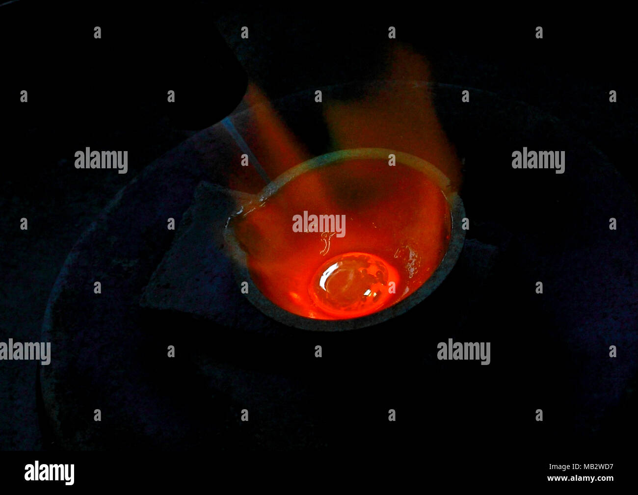 Gold flames hi-res stock photography and images - Alamy