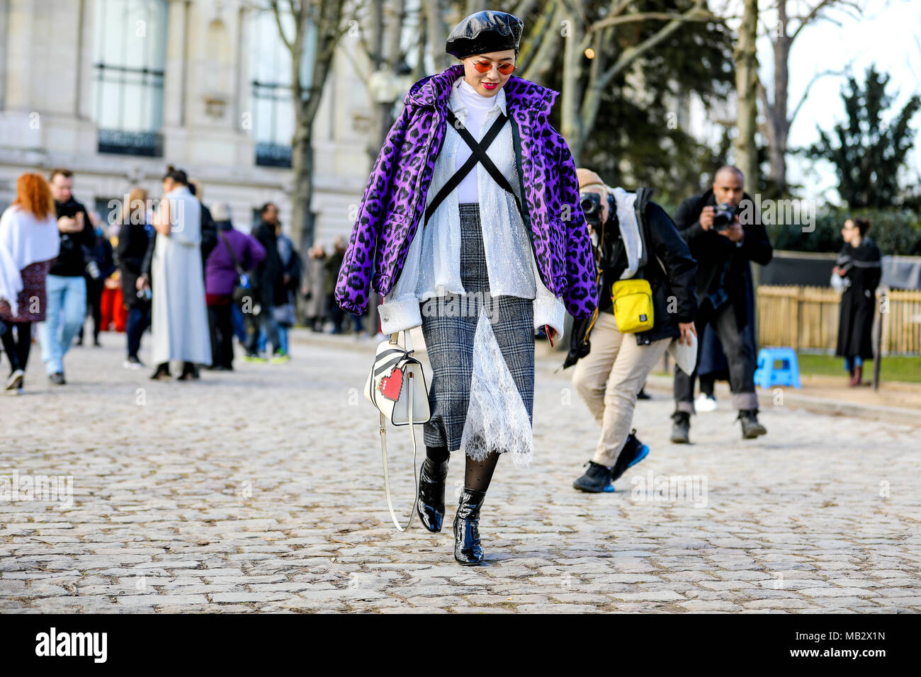 Paris Fashion Week Street style after the Sacai Fall/Winter 2018 Show ...