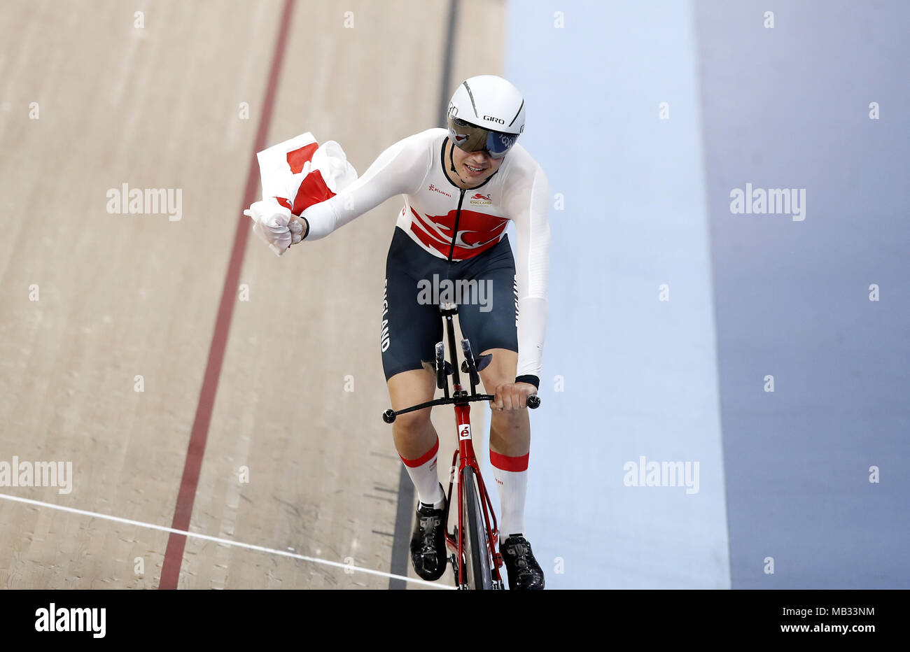 England's Charlie Tanfield celebrates winning gold in the Men's 4000m ...