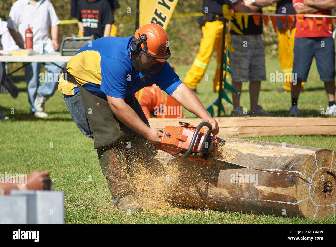 fence post splitting competition at the newcastle show nsw Stock Photo ...